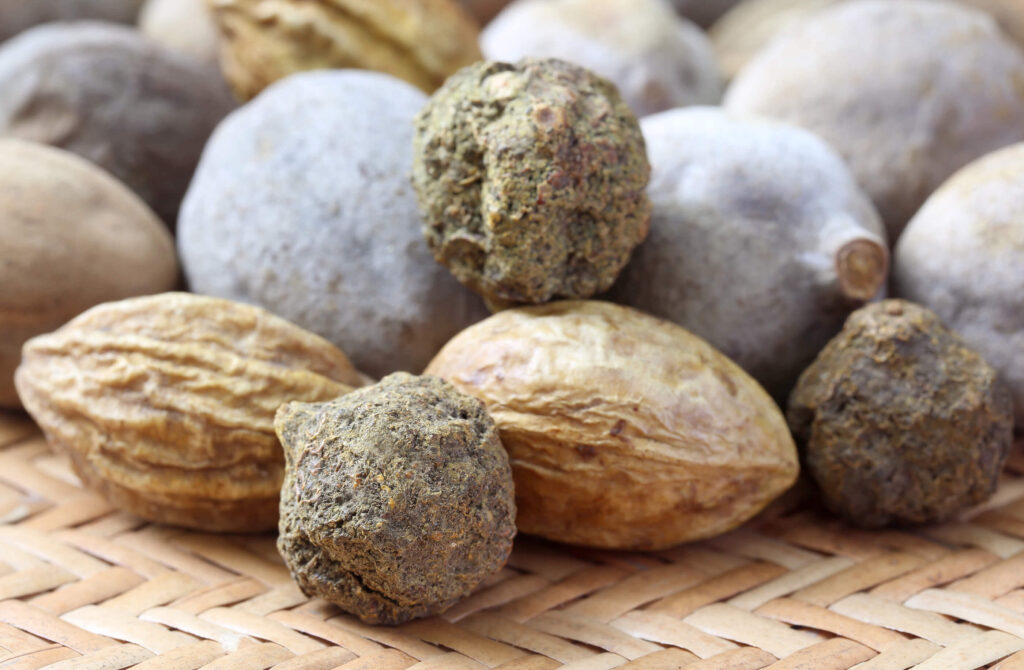 Triphala Oil - One Stop Solution for Cosmetic & Personal Care Raw Material